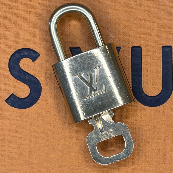 Louis Vuitton | Accessories | Louis Vuitton Gold Tone Lock And Key 35 ...